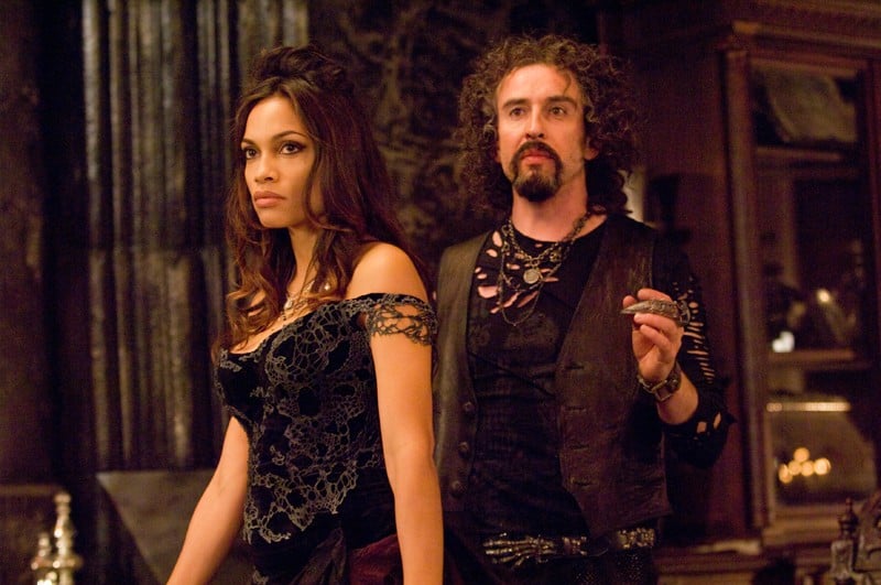 Persephone Rosario Dawson E Ade Steve Coogan In Una Scena Del Film
