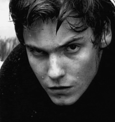 Daniel Brühl: film, foto - Movieplayer.it