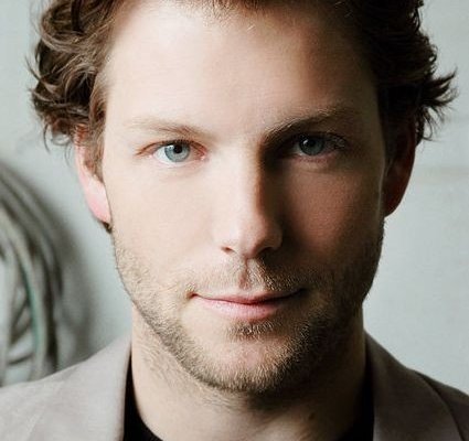 Jamie Bamber: film, foto - Movieplayer.it