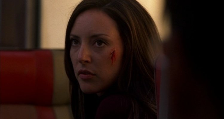 Lola Glaudini In Un Momento Drammatico Dellepisodio Derailed Della