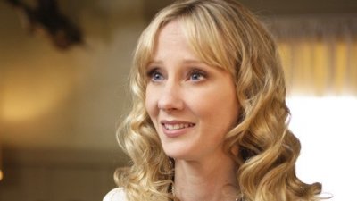 Anne Heche: biografia, film, foto - Movieplayer.it