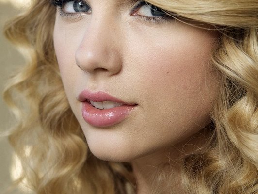 Taylor Swift: biografia, film, foto - Movieplayer.it