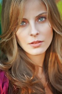 Mary Petruolo: biografia, film, foto - Movieplayer.it