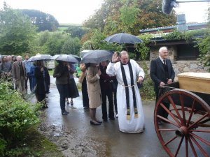 Recensione Holy Water (2009) - Movieplayer.it