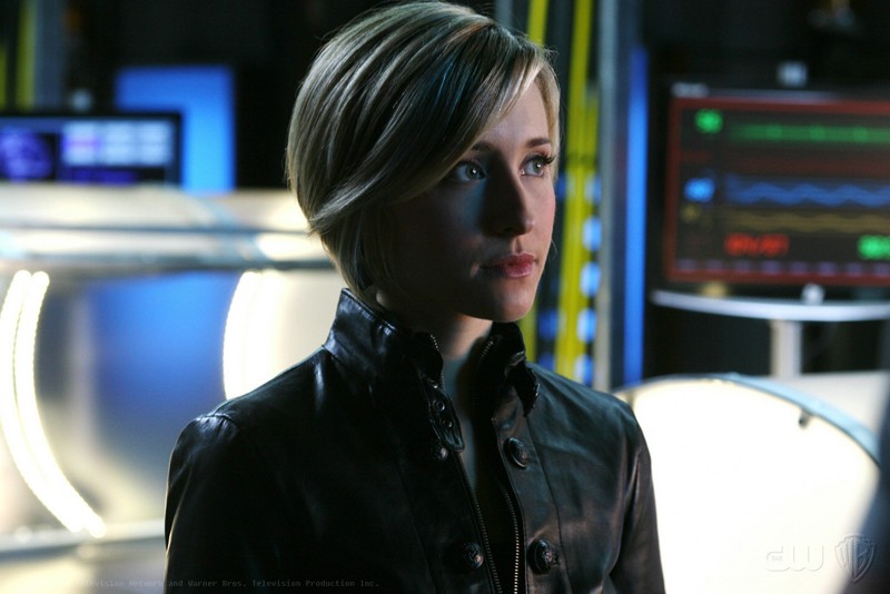 Allison Mack e la vita nel culto sessuale: "Ero violenta, aggressiva ...