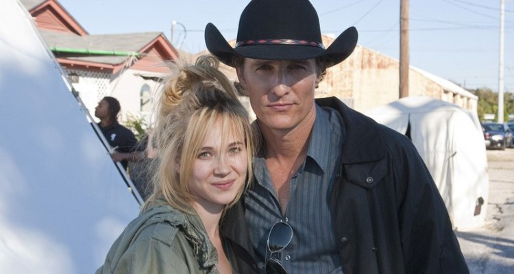 Matthew Mcconaughey E Juno Temple Insieme Sul Set Di Killer Joe 210384 Movieplayerit