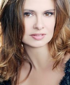 Debora Caprioglio: biografia, film, foto - Movieplayer.it