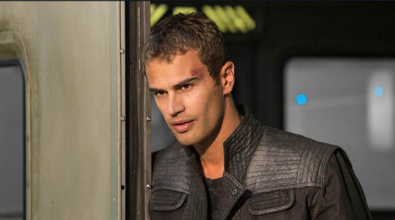 The Divergent Series: Insurgent, l'intervista a Theo James - Movieplayer.it