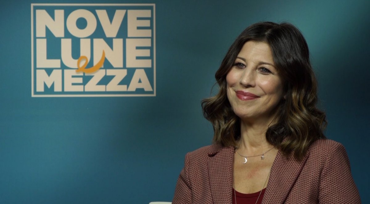 Nove lune e mezza: video intervista a Michela Andreozzi, Lillo e ...