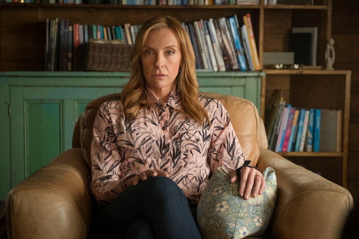 Wanderlust: Toni Collette nel trailer della serie Netflix