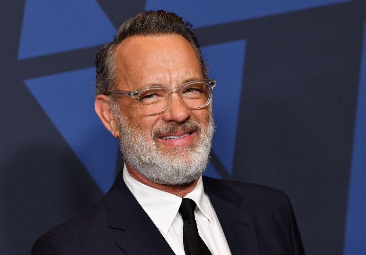 Tom Hanks, il suo toast da quarantena solleva una piccola polemica ...