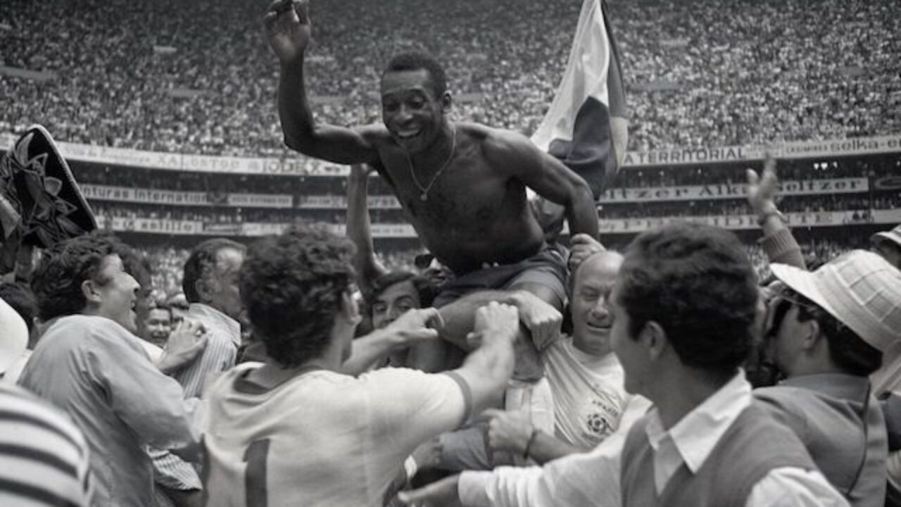 Pelé: il re del calcio, la recensione - Movieplayer.it