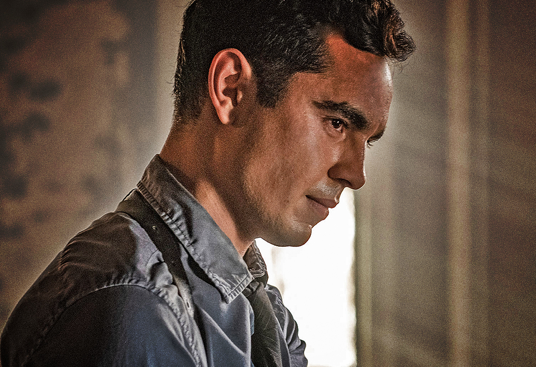 Spiral, la video intervista a Max Minghella - Movieplayer.it