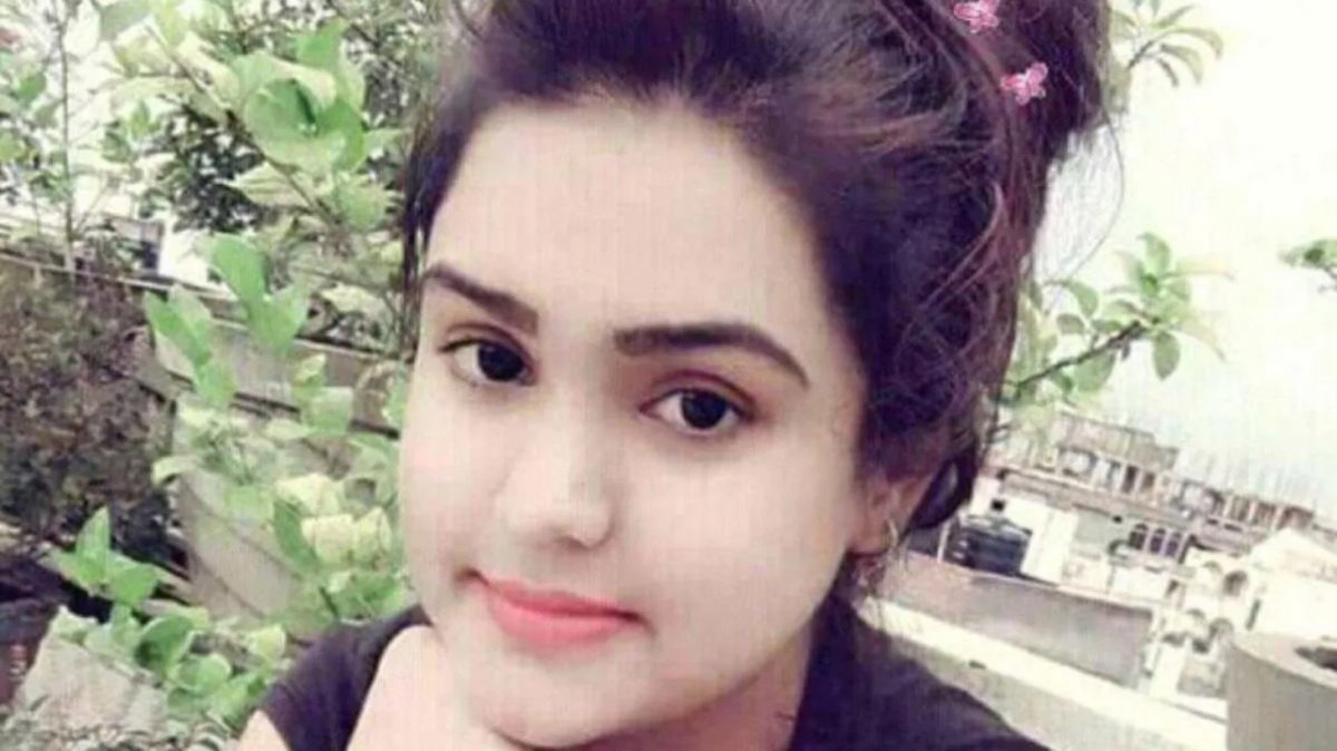 Saman Abbas, il sensitivo Michael Schneider ha svelato le sue ...