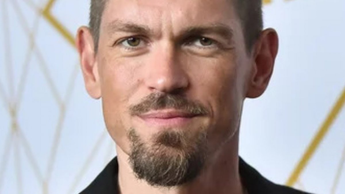 True Lies: la nuova serie TV con Steve Howey di Shameless è in lavorazione True Lies: la nuova serie TV con Steve Howey di Shameless è in lavorazione