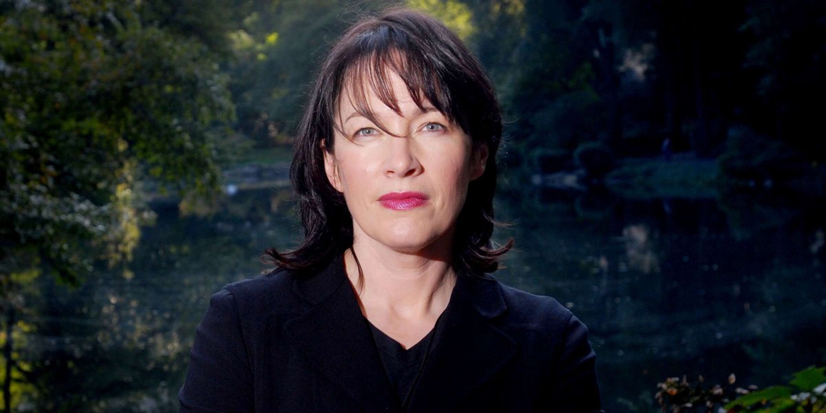 Alice Sebold si scusa con l'uomo condannato ingiustamente per il suo ...