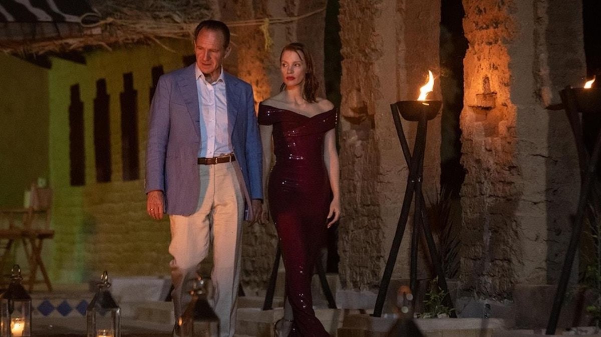 The Forgiven: Ralph Fiennes e Jessica Chastain nel trailer e poster del ...