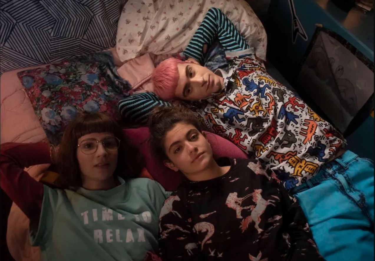 Prisma, intervista video a Alice Urciuolo, Chiara Bordi e Caterina ...