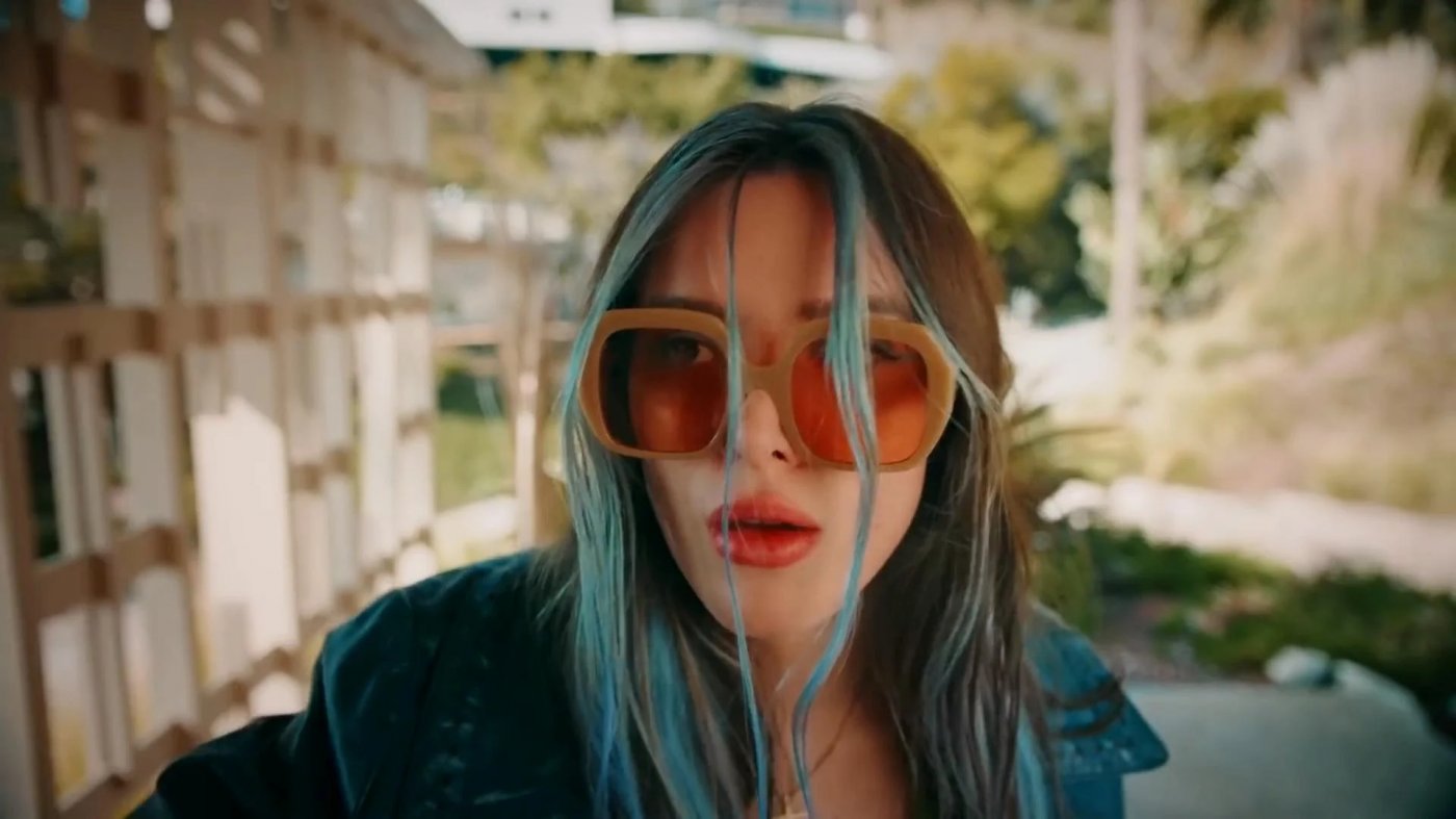 Habit, la recensione: su Prime Video il film blasfemo con Bella Thorne ...