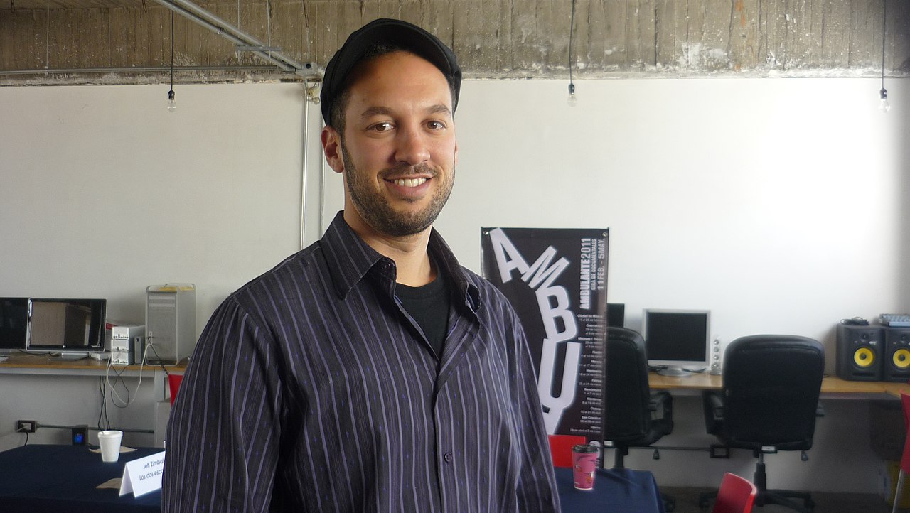 La lotta per il calcio - Il caso Super League: intervista al regista ...