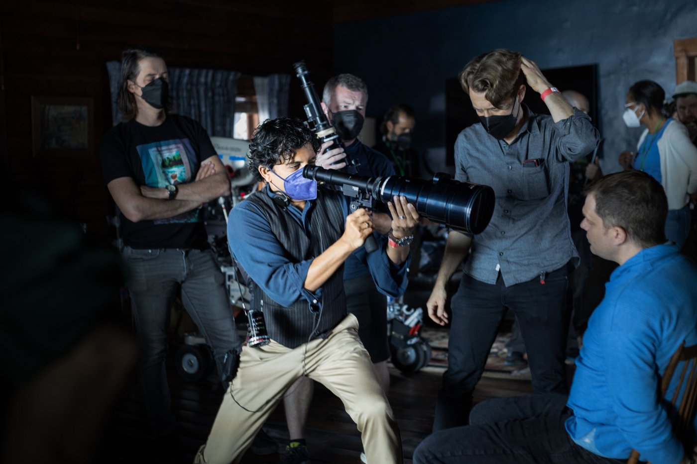 Bussano alla porta: tutto quello che c'è da sapere sul nuovo film di ...