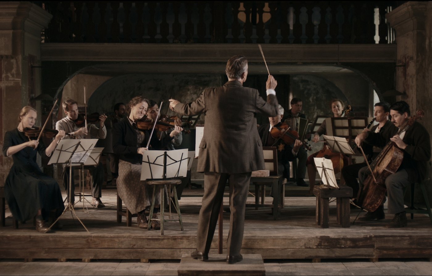 Terezin, la recensione: il potere della musica, l'Olocausto e la ...