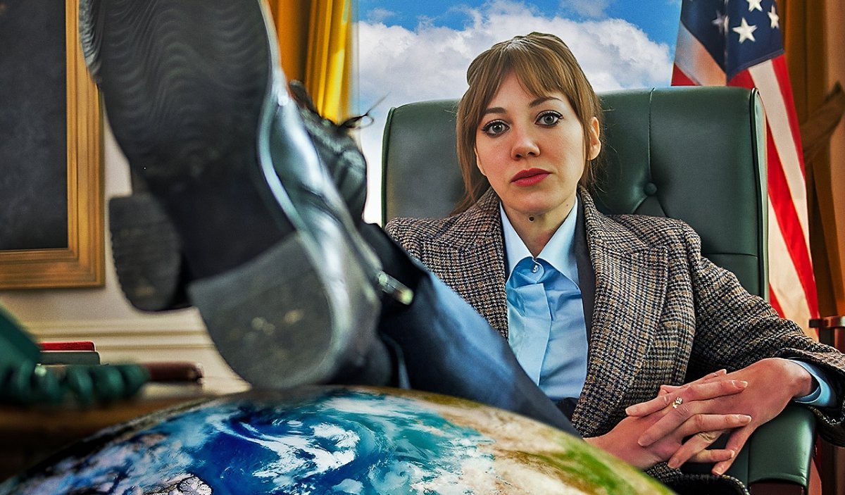Cunk on Earth, la recensione: falsi documentari per risate reali