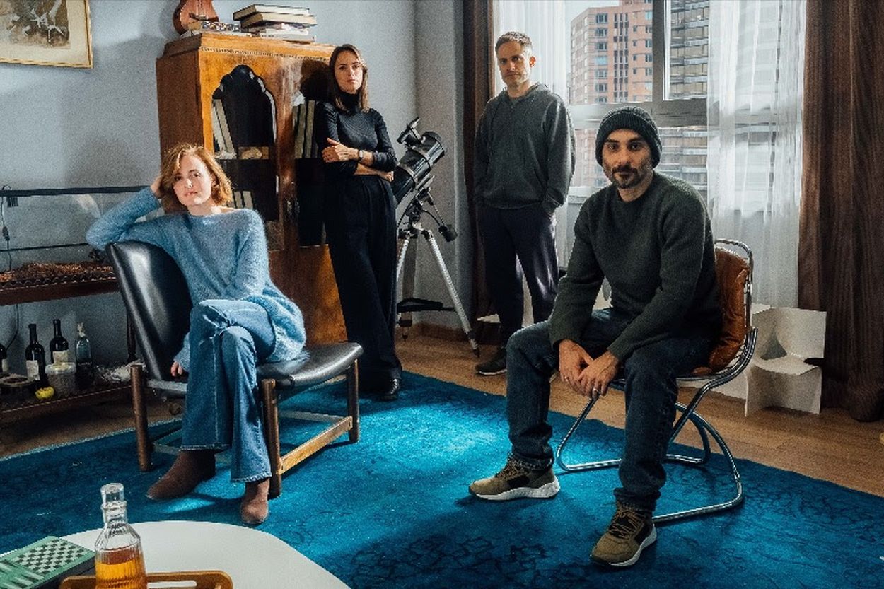 Another End, la recensione del film di Piero Messina con Gael García ...