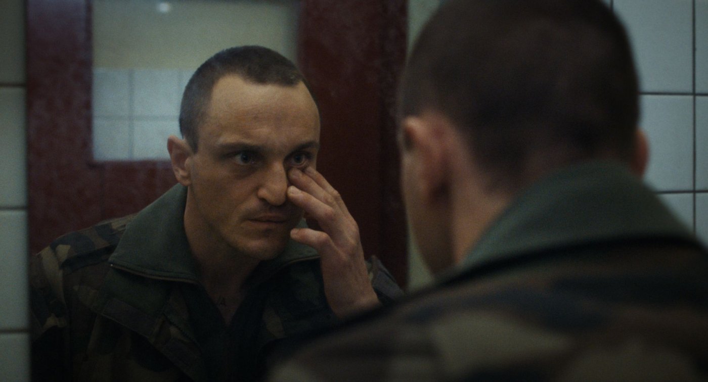 Disco Boy, la recensione: ballo dunque sono - Movieplayer.it