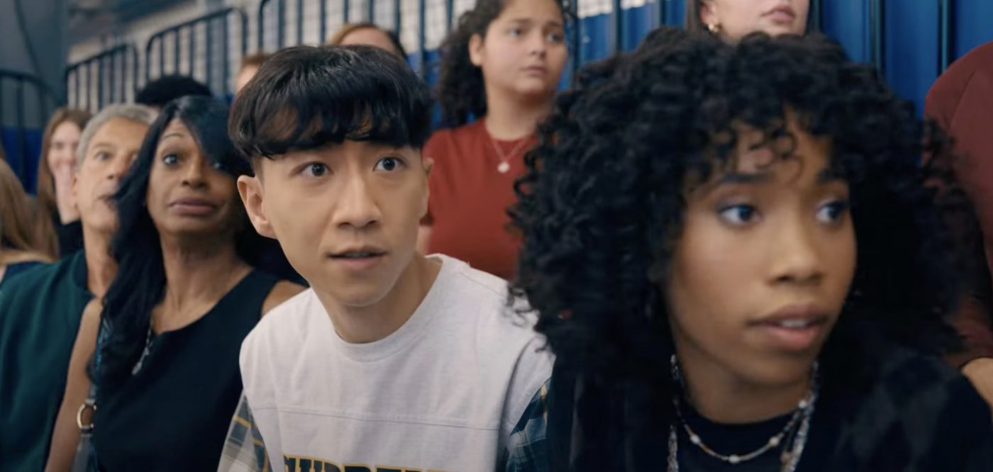 Chang a canestro, la recensione del film in streaming su Disney+ ...