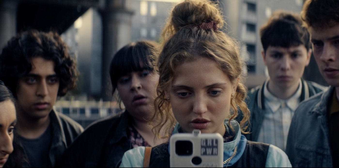 Red Rose, la recensione: se la tecnologia è pericolosa, come in Black ...