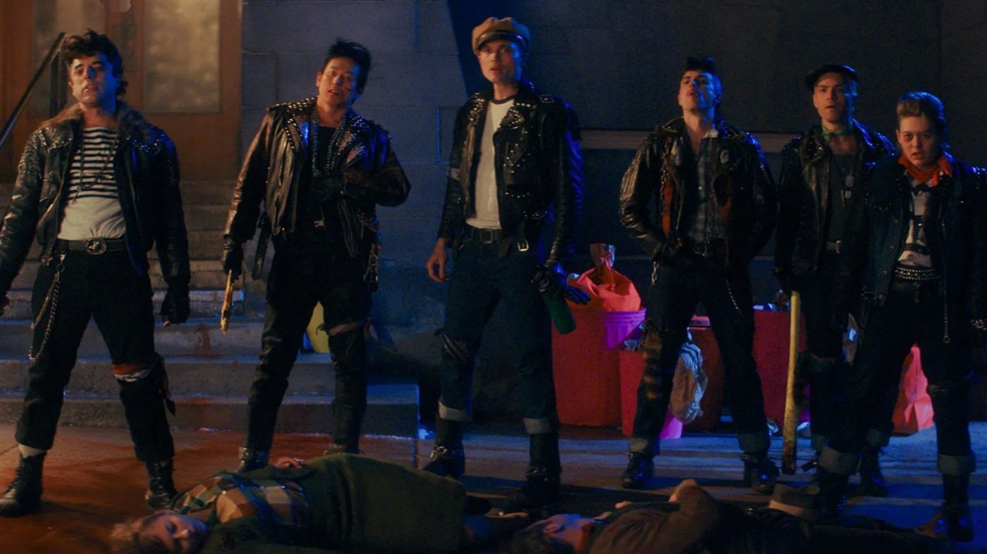 Please Baby Please, la nostra intervista a Karl Glusman - Movieplayer.it