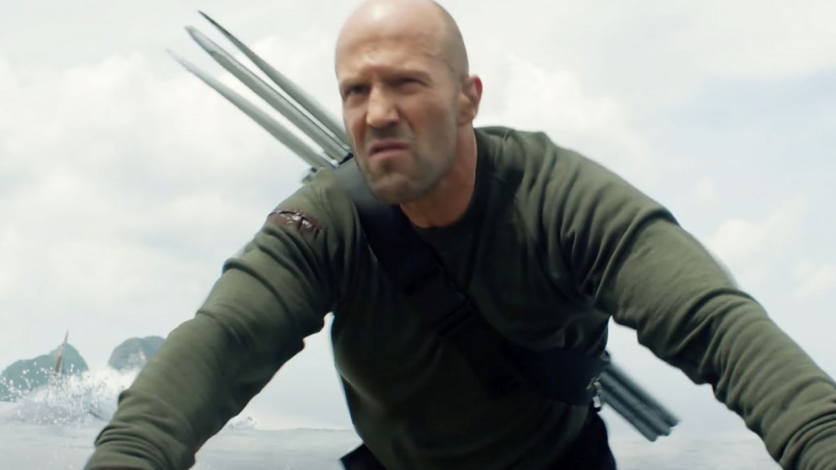 Shark 2: L'abisso: Jason Statham in lotta con tre squali ancor più grandi nel trailer