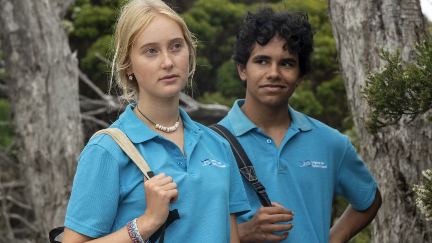 Blueback, la recensione: Mia Wasikowska ha un pesce per amico ...