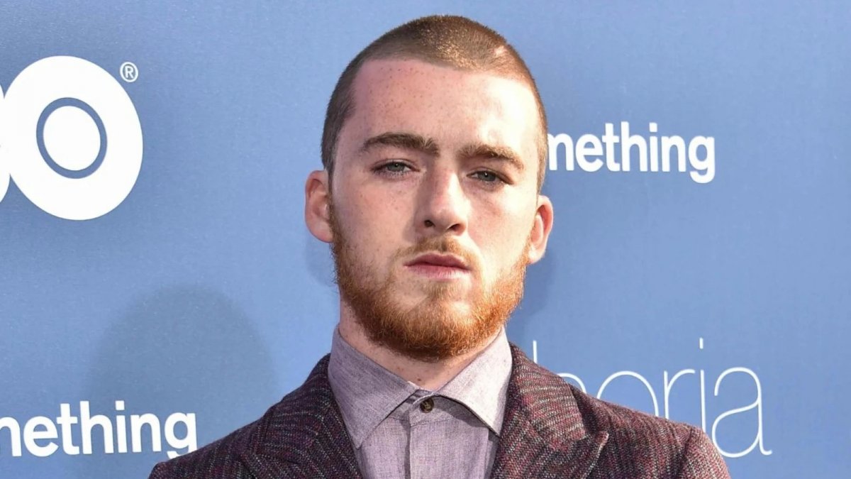 Angus Cloud | Zendaya e Sydney Sweeney ricordano l' amico | Illuminavi ...