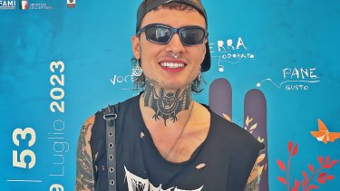 Rosa Chemical: intervista al rapper ospite di Giffoni 2023 - Movieplayer.it