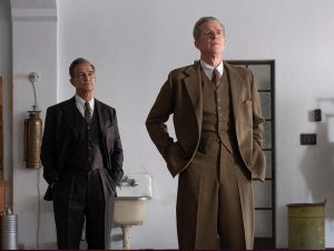 Buchi di Trama in Oppenheimer: i personaggi e le vicende non spiegate ...