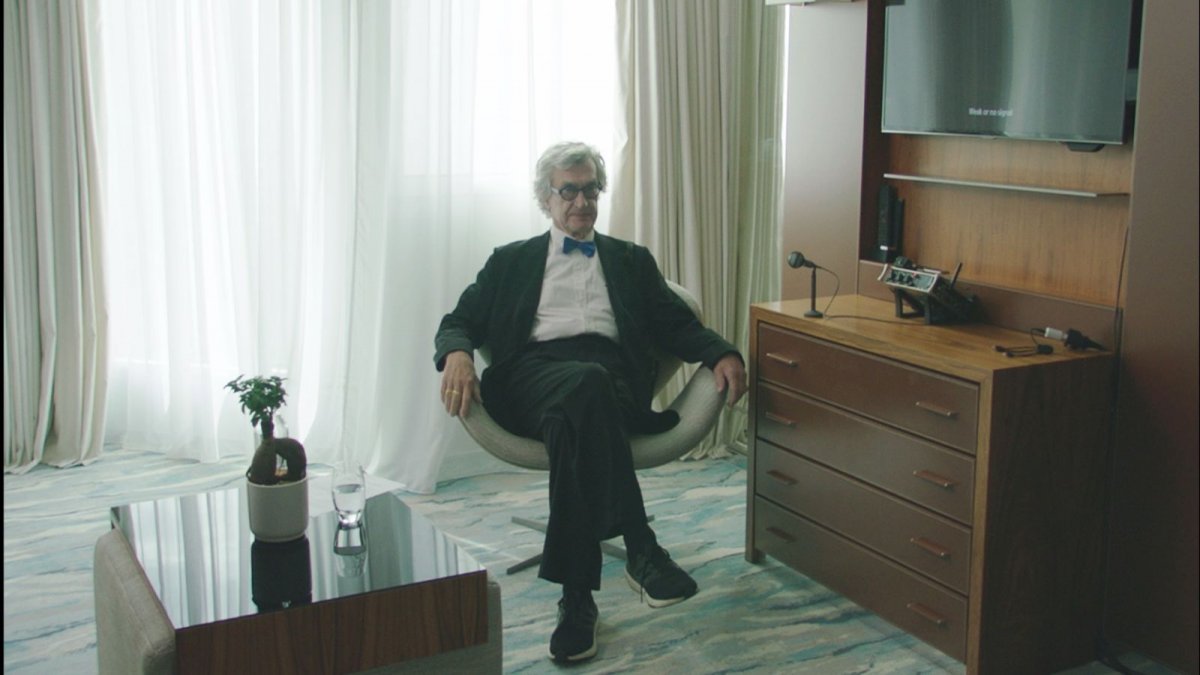 Room 999: il trailer del film di Lubna Playoust ispirato a Room 666 di ...