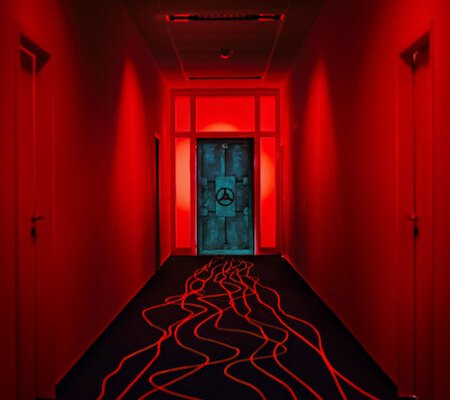 Cyberbunker: nelle profondità del dark web (Film 2023): trama, cast ...