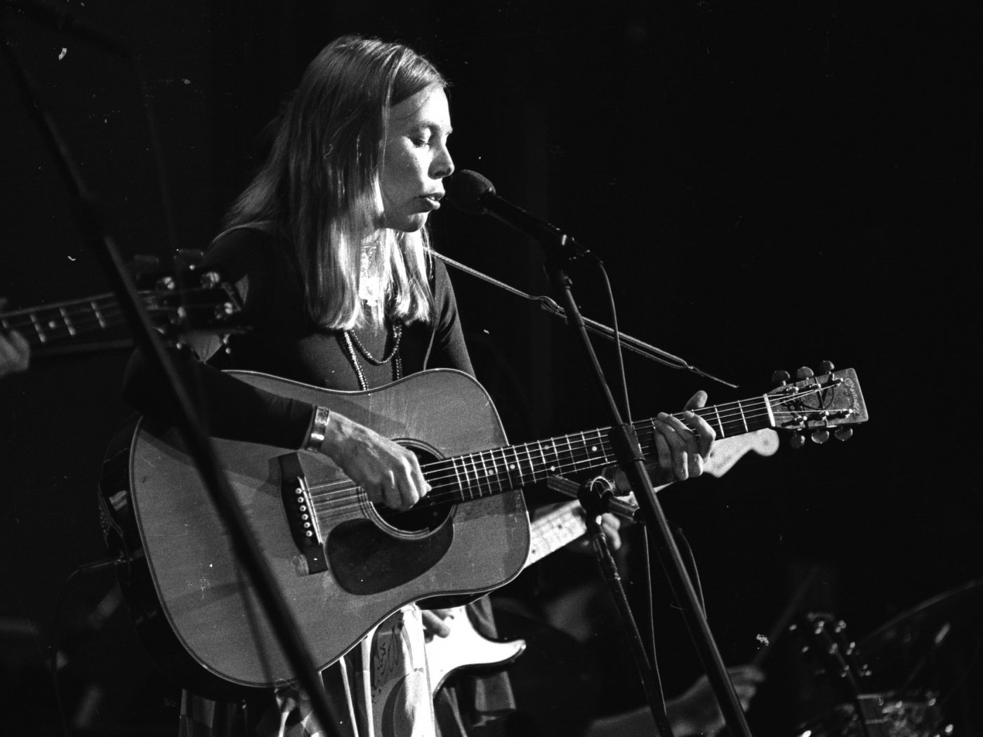 Joni Mitchell: i migliori album della cantautrice di Blue - Movieplayer.it