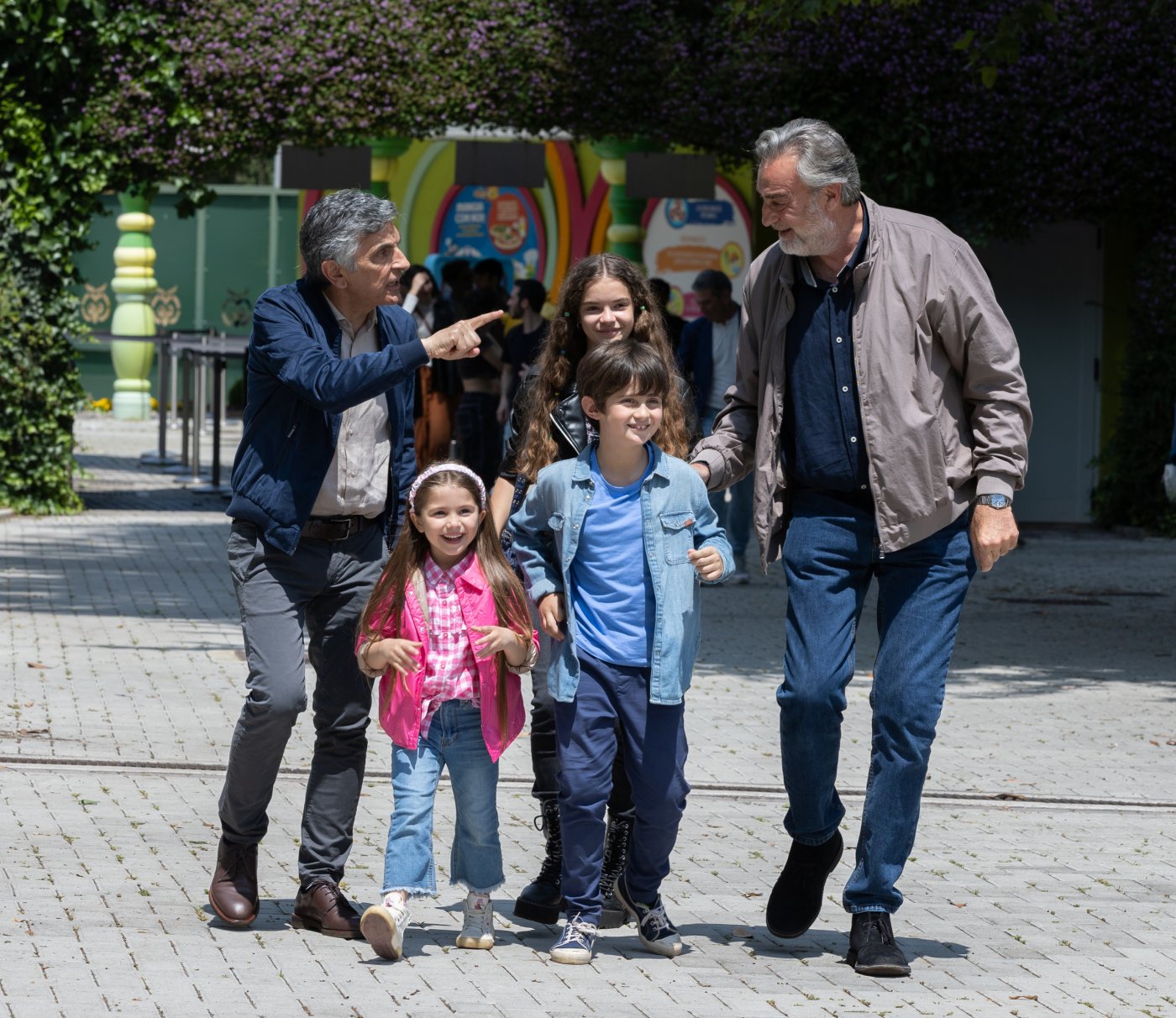 La guerra dei nonni: recensione del film con Vincenzo Salemme e Max ...