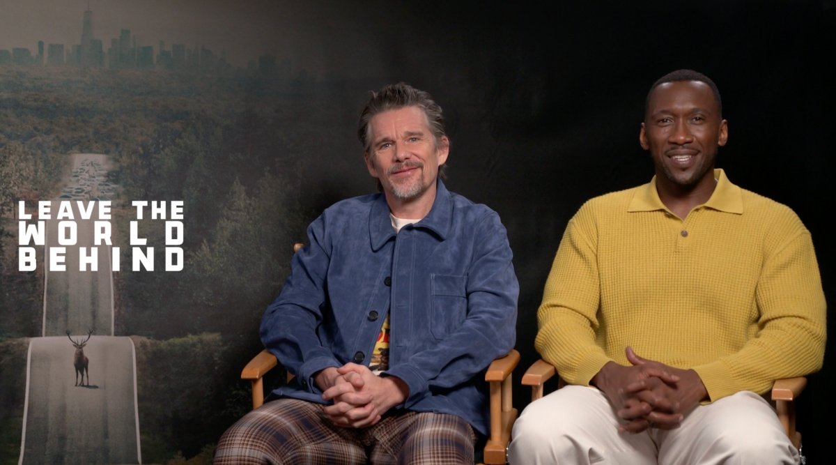 Il mondo dietro di te: intervista a Ethan Hawke e Mahershala Ali ...