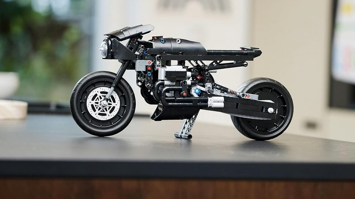 The Batman: il set LEGO Technic della batcycle dal film di Matt Reeves ...