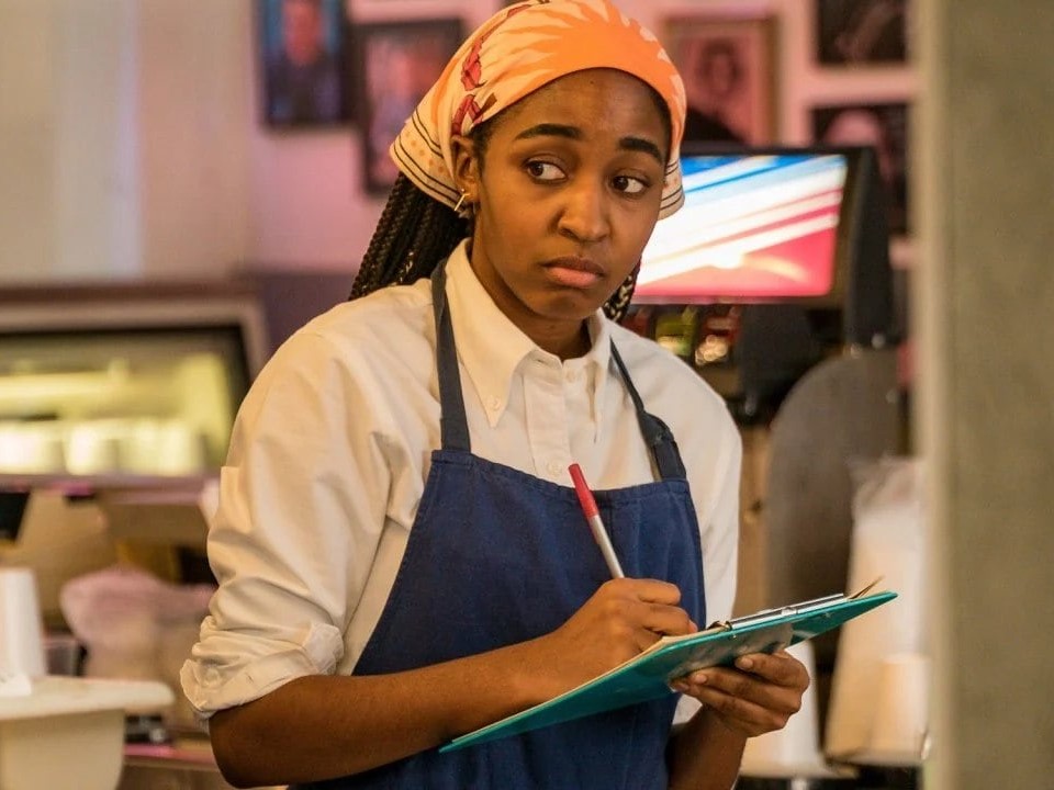 Ayo Edebiri su Julia Roberts e Andrew Garfield: "Due delle persone più ...