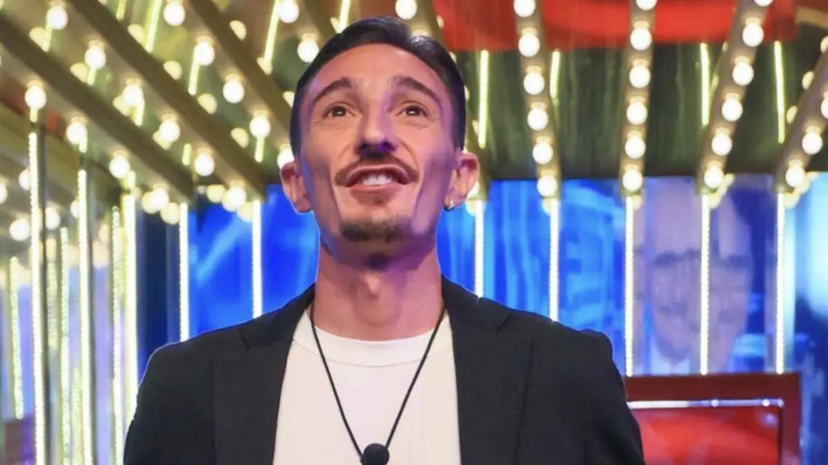 Grande Fratello: Ciro Petrone chiede di rientrare come ospite "Io ...