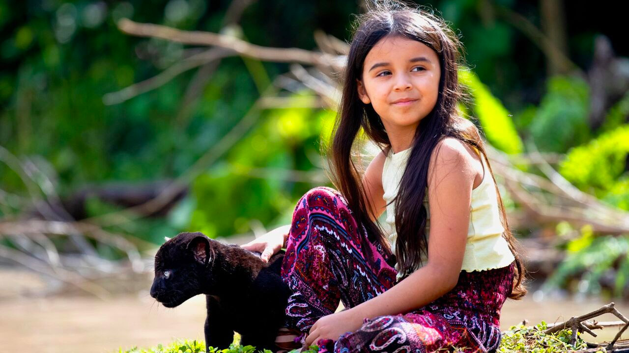 Emma e il giaguaro nero, la recensione del film di Gilles de Maistre - Movieplayer.it