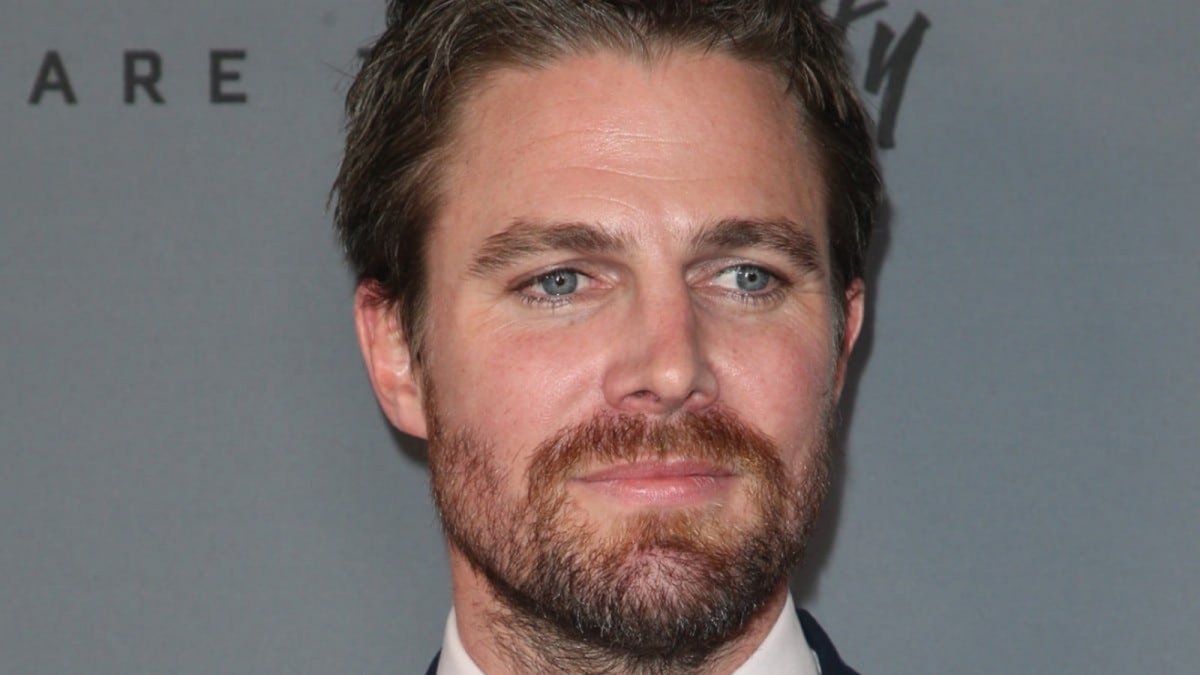 Suits L.A.: Stephen Amell protagonista del pilot della serie