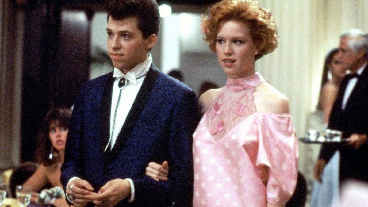 Bella in rosa, Molly Ringwald vide l'abito del ballo e pianse: "Nessuno ...