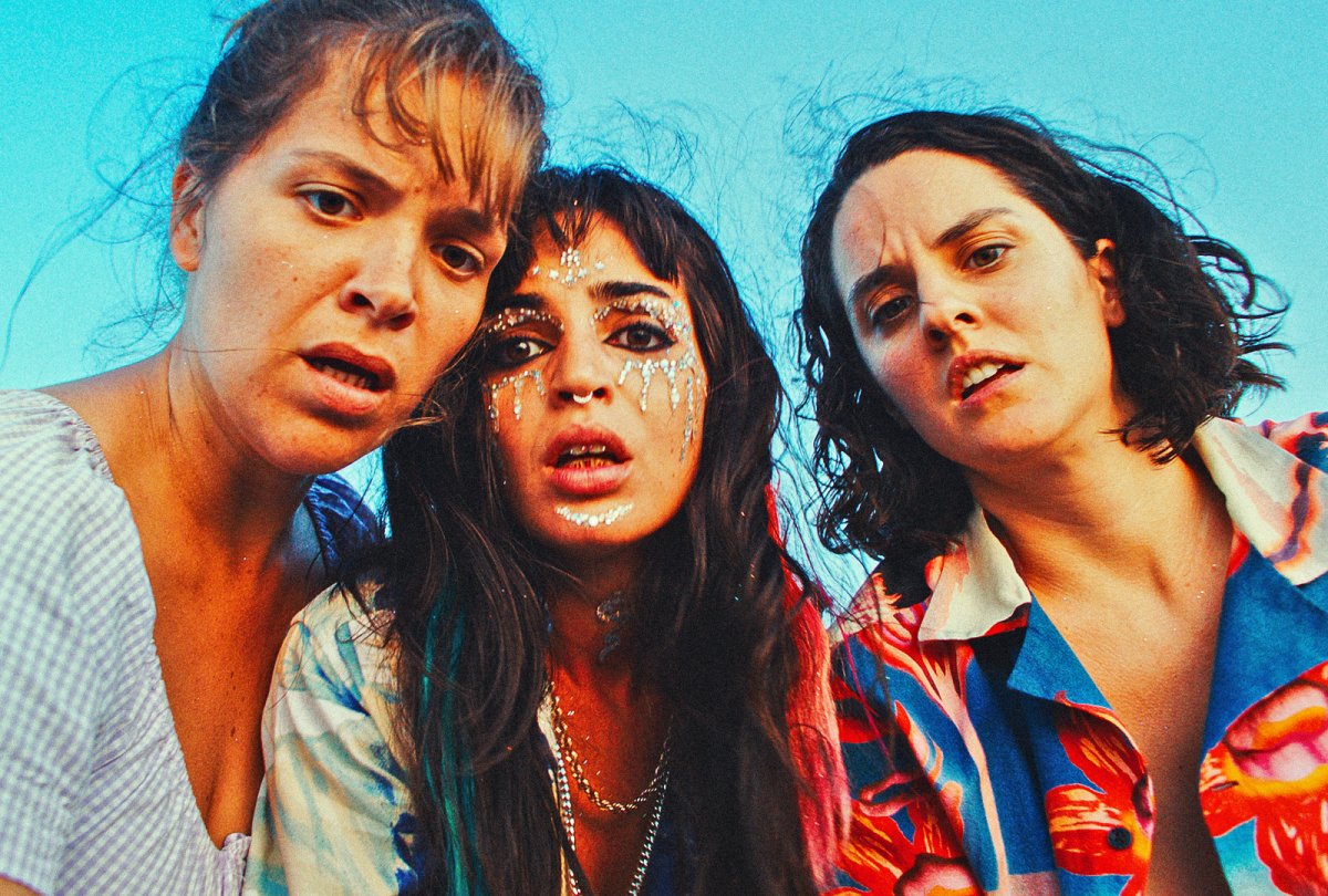 Le donne al balcone - The Balconettes, la recensione del film di Noémie ...