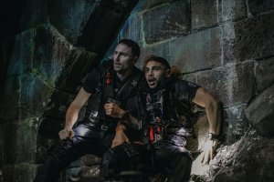 Under Paris, la recensione del film Netflix con Bérénice Bejo ...